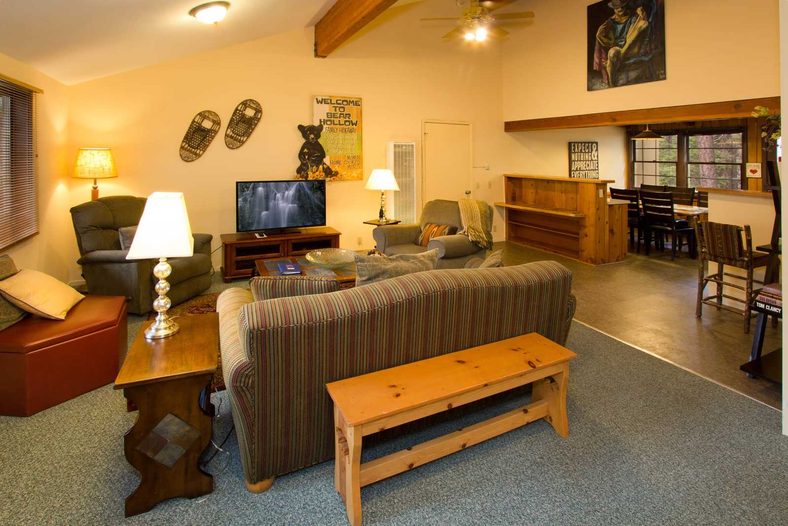 Home | Holiday Haus Motel and Hostel